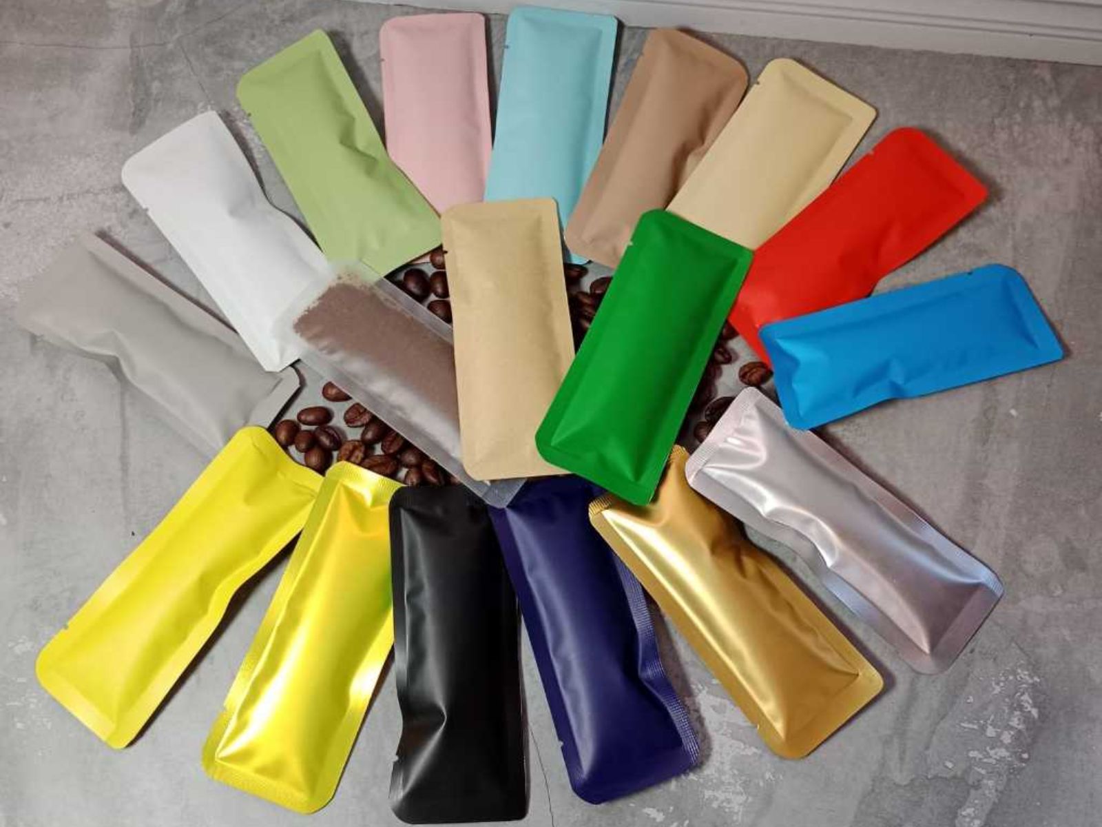 Kemasan Sachet Instan: Solusi Praktis Gaya Hidup Modern